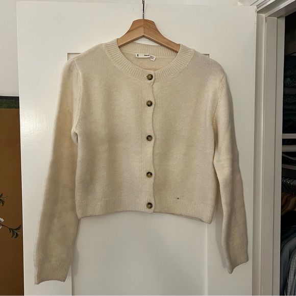 Mango | Sweaters | Mango Cropped Crewneck Cardigan In Ecru Sz S | Poshmark